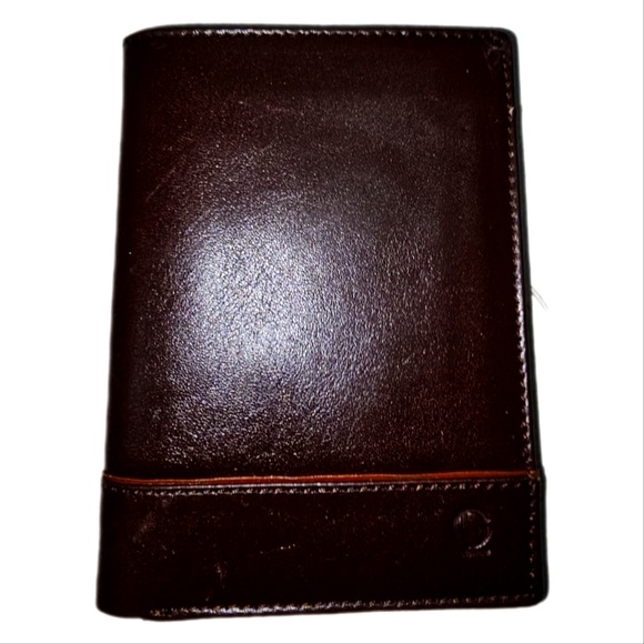 Guy Laroche | Accessories | Nwt Guy Larouche Mens Brown Leather Wallet ...